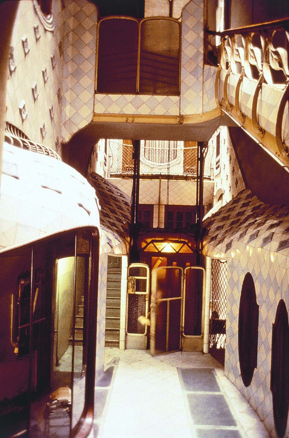 Light and materials – Daylight and Architecture