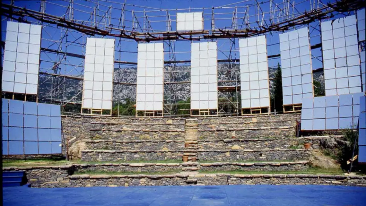 Recreating the Full Moon Theatre – Daylight and Architecture